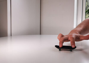 How to Ollie on a Fingerboard - FingerFlicks