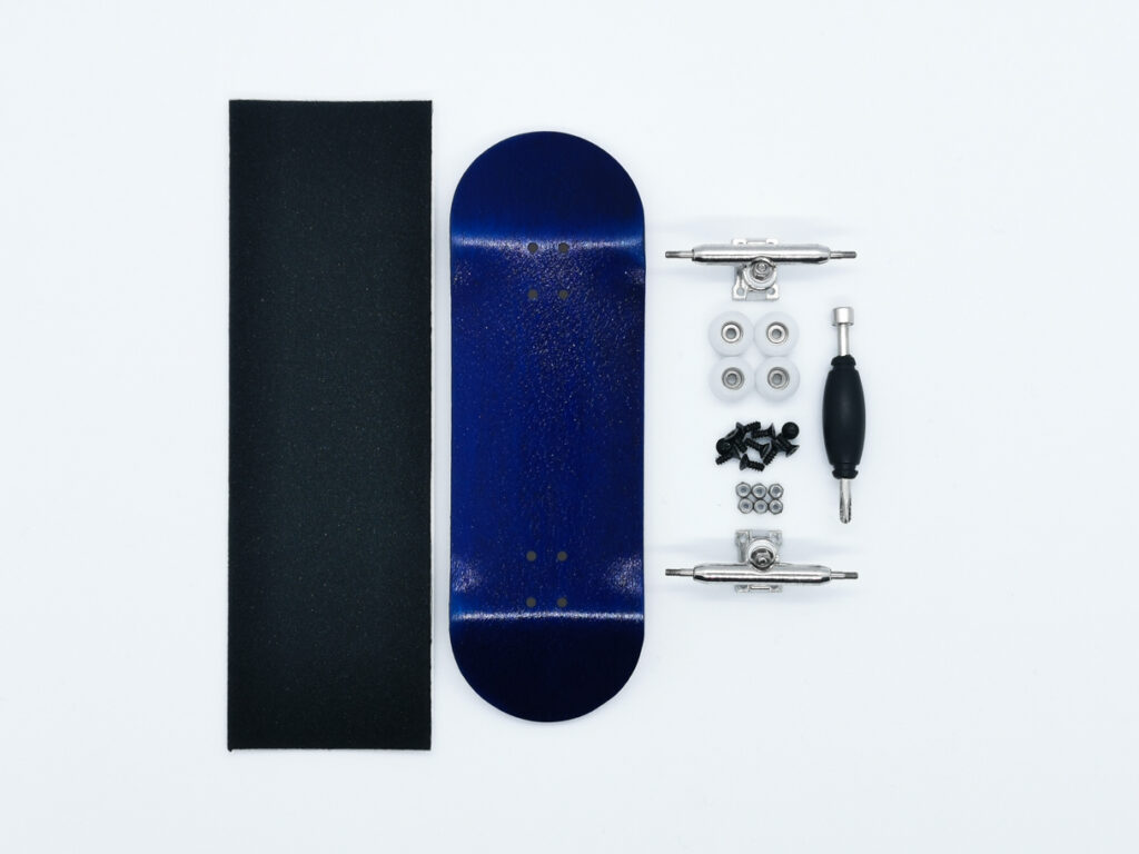 Blue Wooden Complete - FingerFlicks